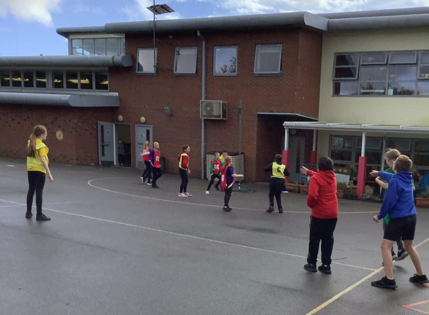 UKS2 PE - Netball - Cookridge Primary