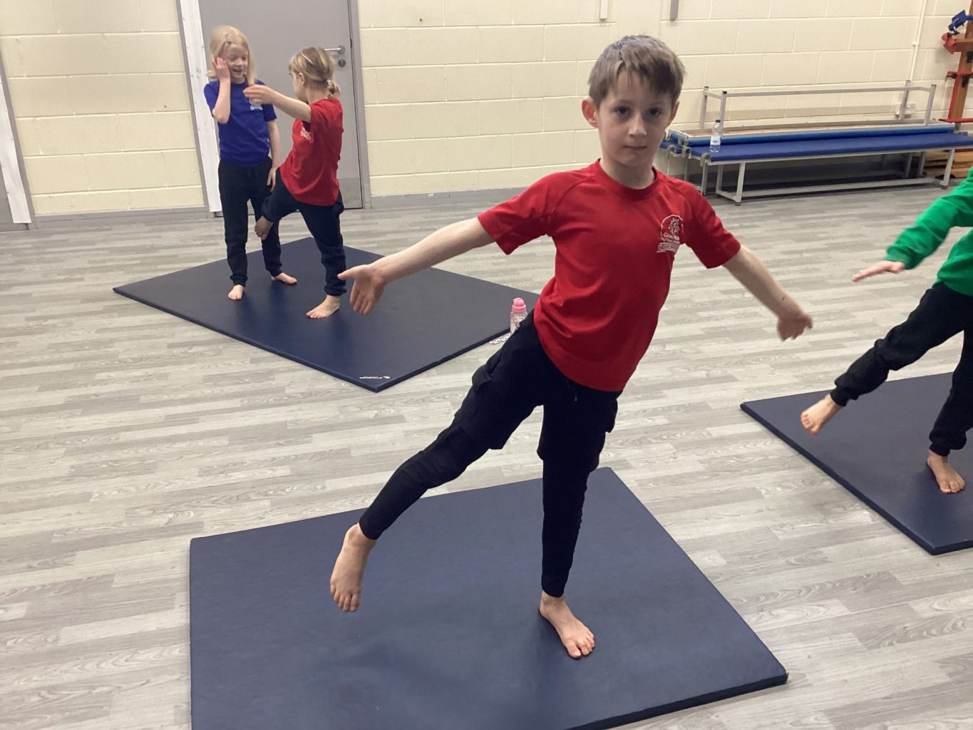 KS1 - Class 3 - PE - Cookridge Primary