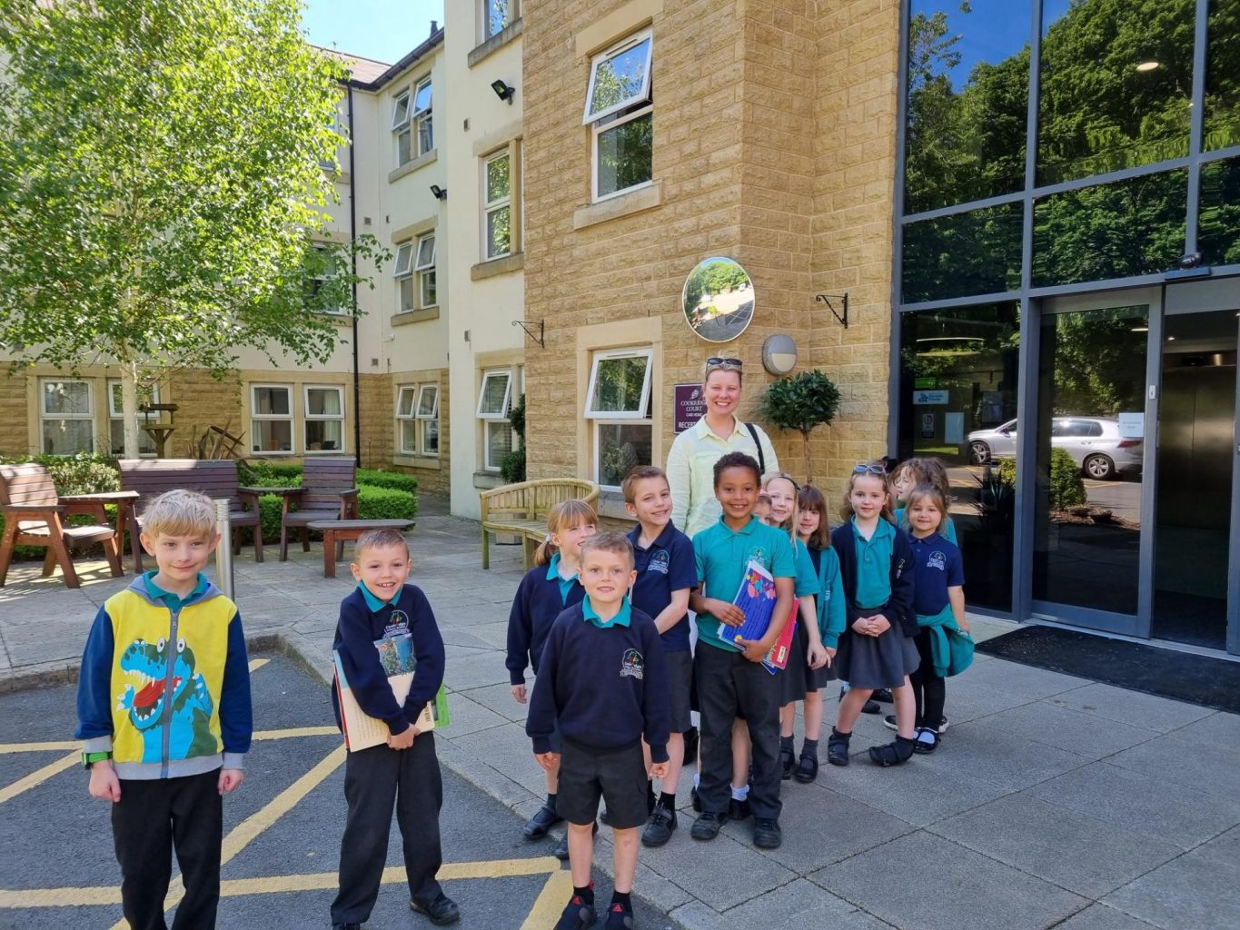 KS1-Reading with Cookridge Court - Cookridge Primary