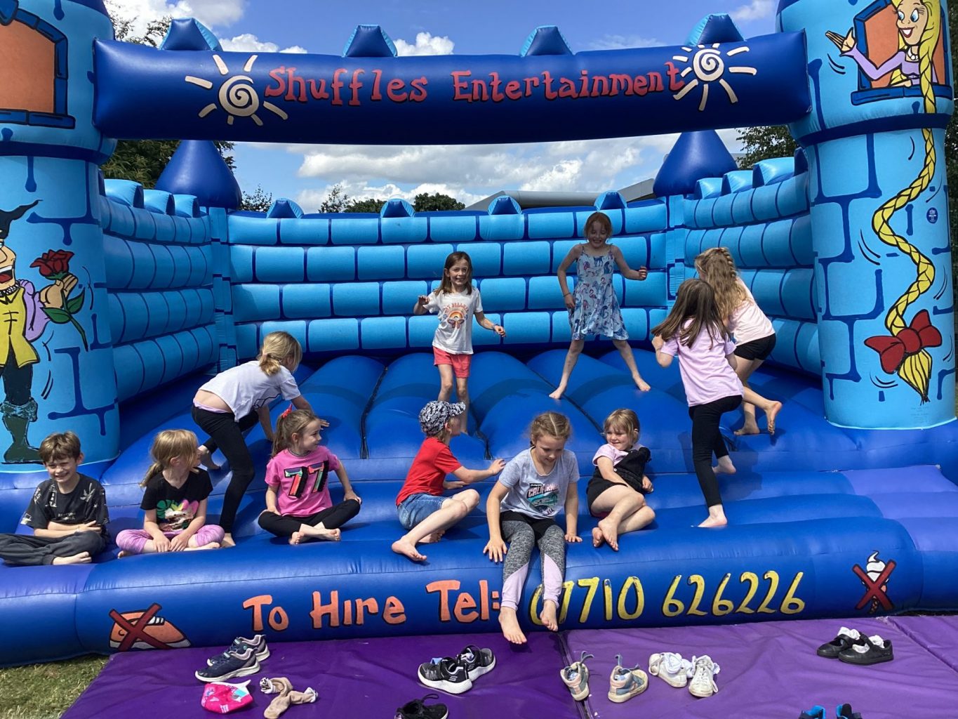 KS1 - Class 3- Inflatable Day! - Cookridge Primary